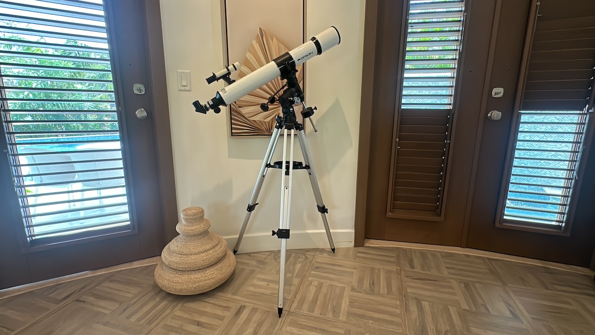 Our Coyaba Villa Swim Up Rondoval w/ Private Pool Sanctuary | Juggling ...